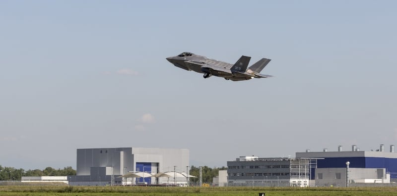Lockheed Martin Expanding F-35 Assembly Line Capacity For Production ...