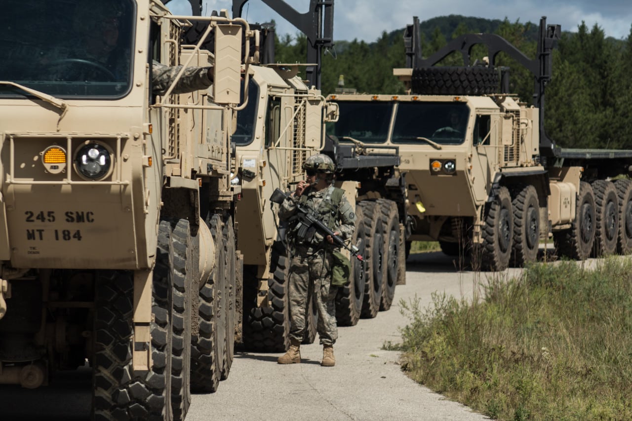 Oshkosh Defense Secures $1.54 Billion Army Deal For More FHTV Trucks ...
