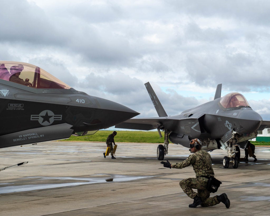 Lockheed Martin Moves F-35 Suppliers To Longer Term Contracts - Defense ...