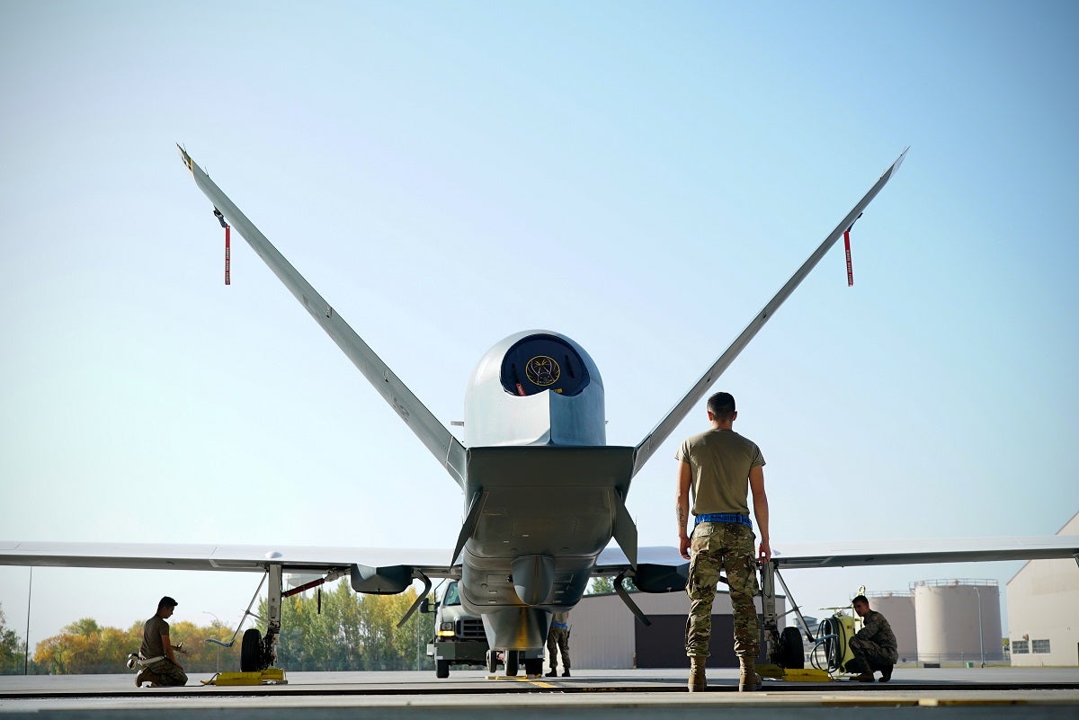 Air Force Weighs Planned Global Hawk Block 40 Retirements and ...