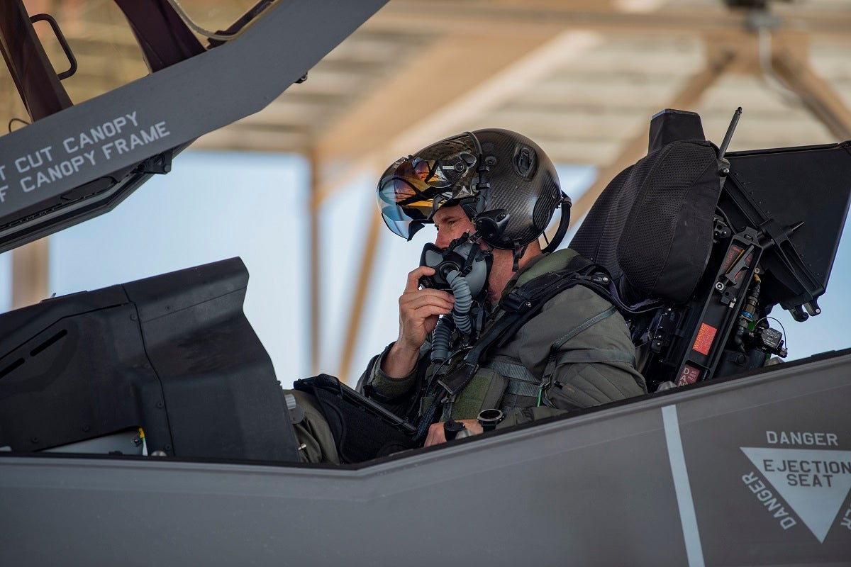 Lockheed Martin Intends to Link 12 F-35 Simulators at Each Training ...