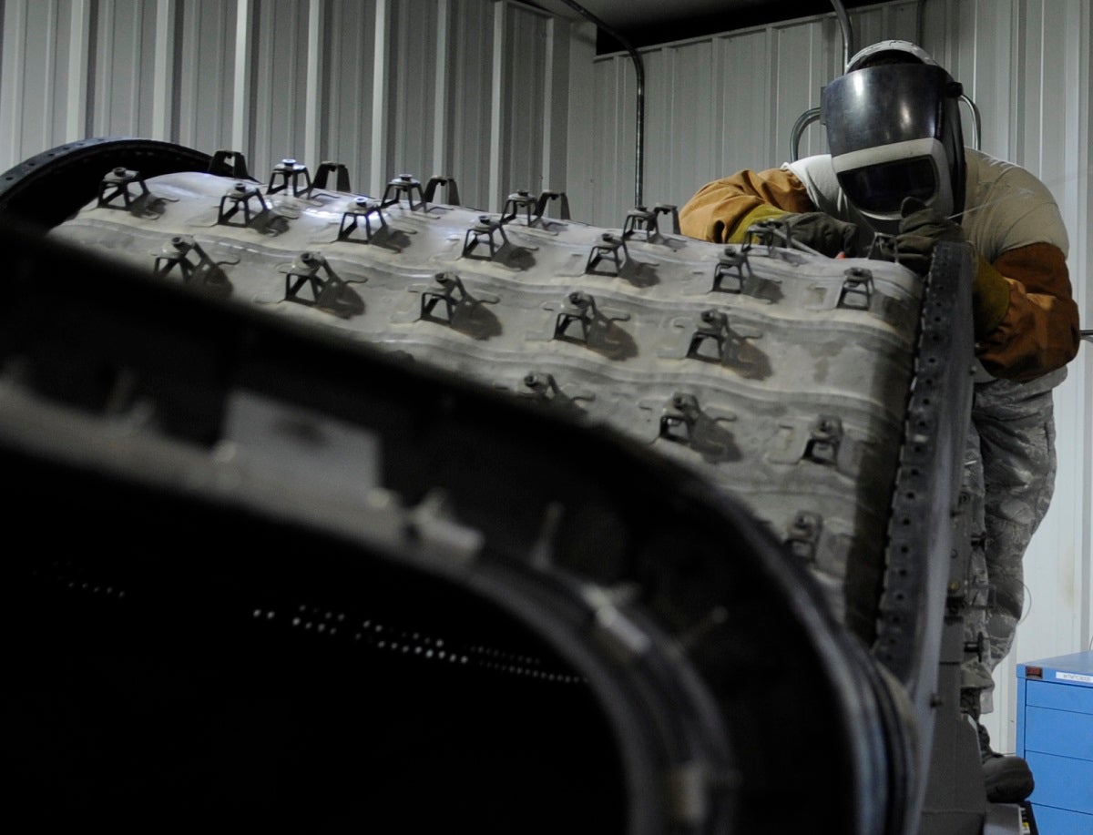 U.S. Air Force Replacing Tail Pipes on B-2 Bomber - Defense Daily