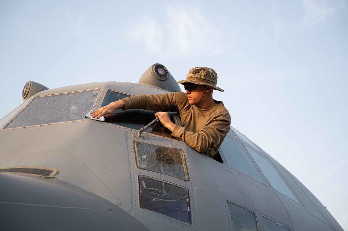 U.S. Air Force and Navy to Create Expeditionary Electronic Attack ...