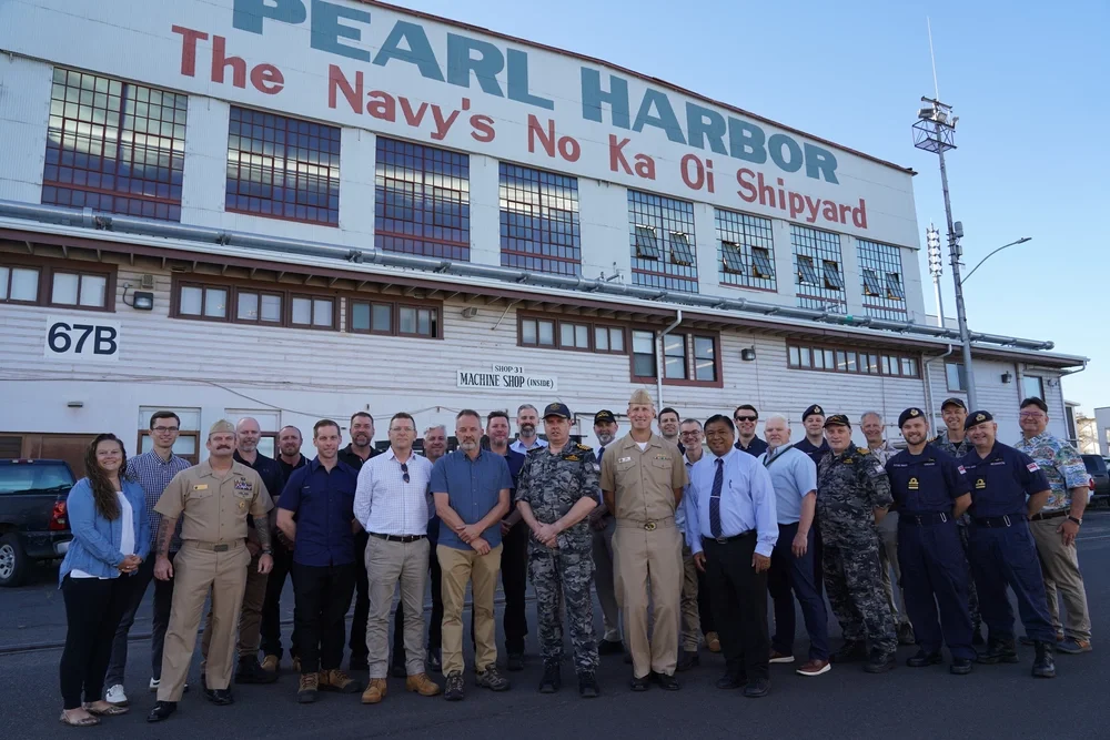 First AUKUS Personnel Arrive In Hawaii For SSN Maintenance Overview ...