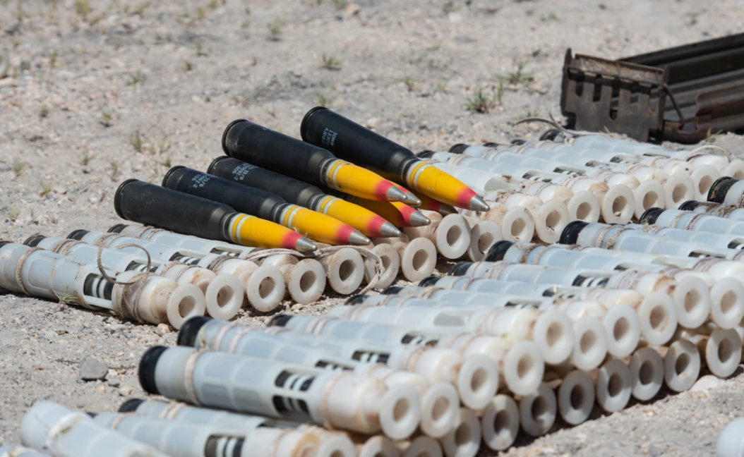 U.S. To Send Ukraine Depleted Uranium Rounds For Abrams Tanks In New ...