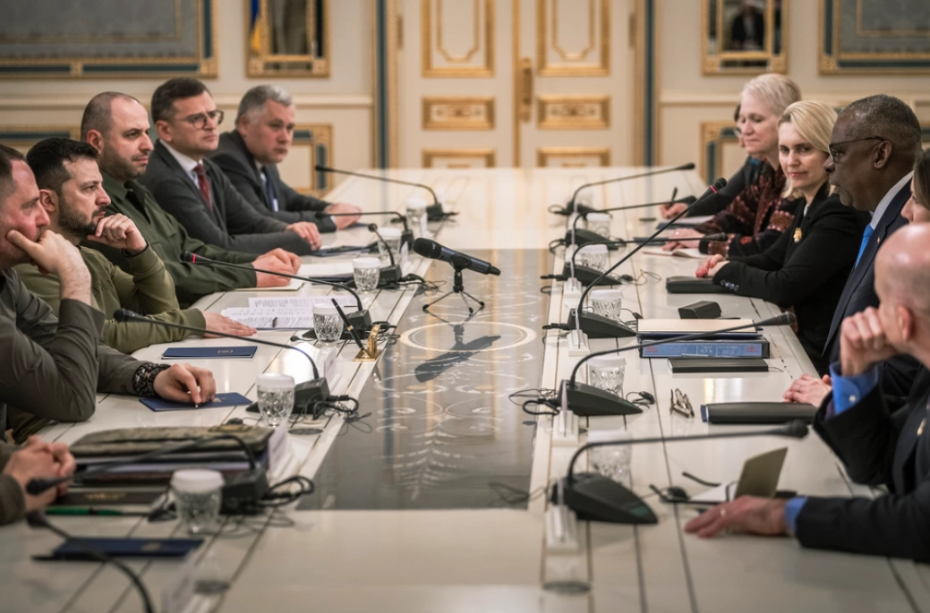 SecDef Reaffirms Support For Ukraine, As DoD Hosts Allies Without New U ...