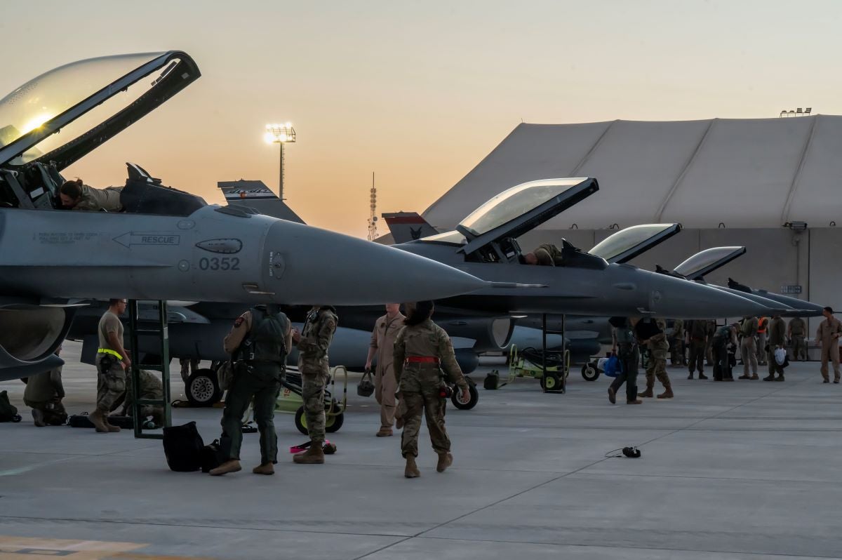 Royal Bahraini Air Force Receiving First 'Ferry' of F-16 Block 70s ...