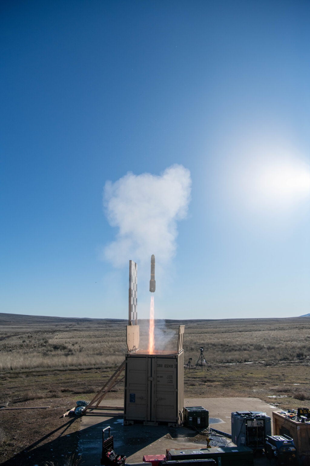 Lockheed Martin Rolls Out Low-Cost Containerized Grizzly Launcher ...